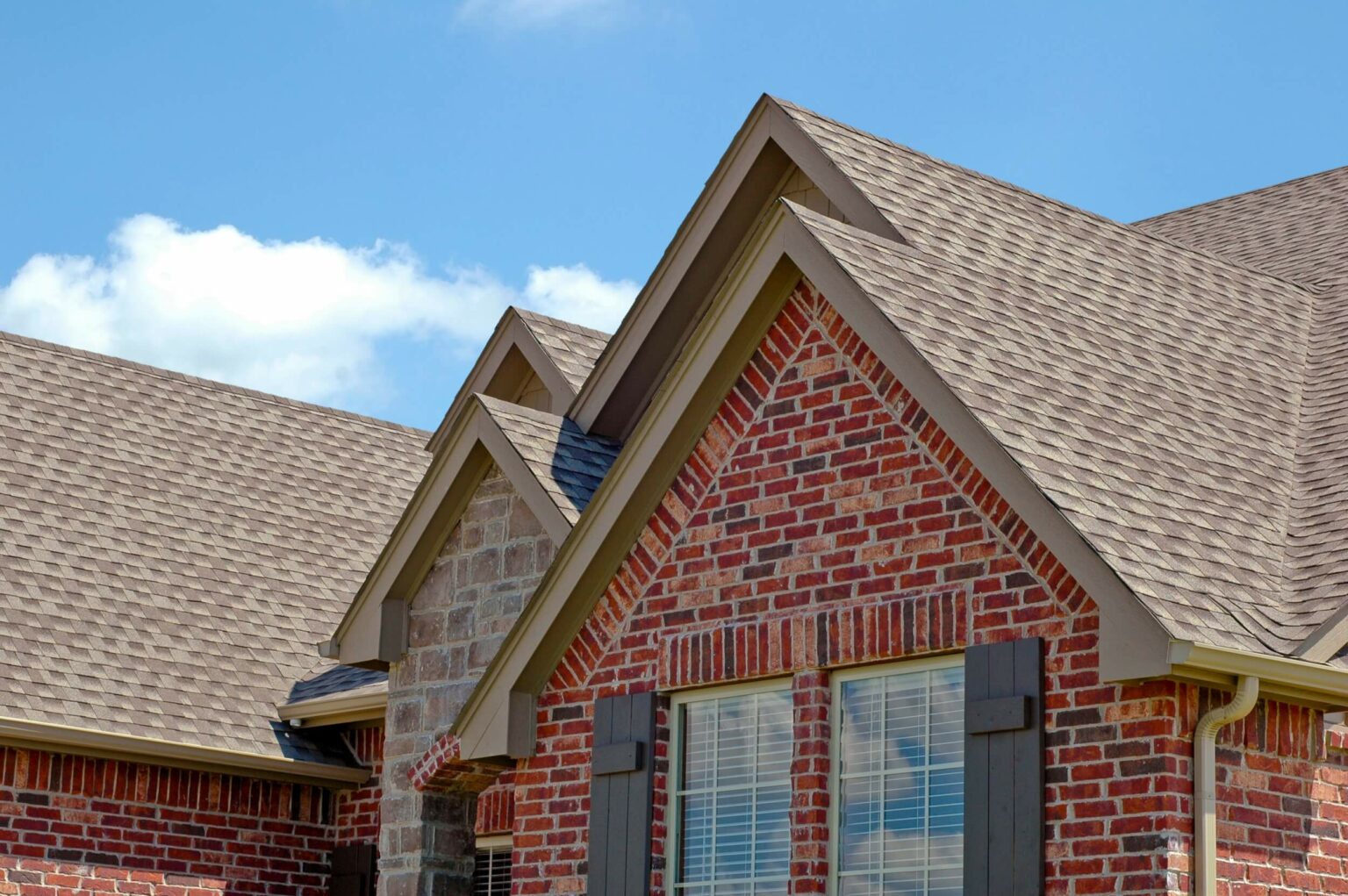 Pinnacle Roofing and Siding